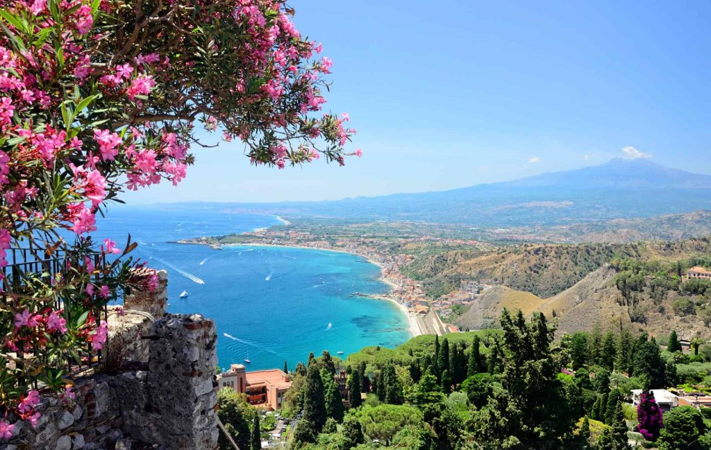 Vacanță ieftină în SICILIA (Catania și Taormina) 147€ zbor și cazare, 5 ...
